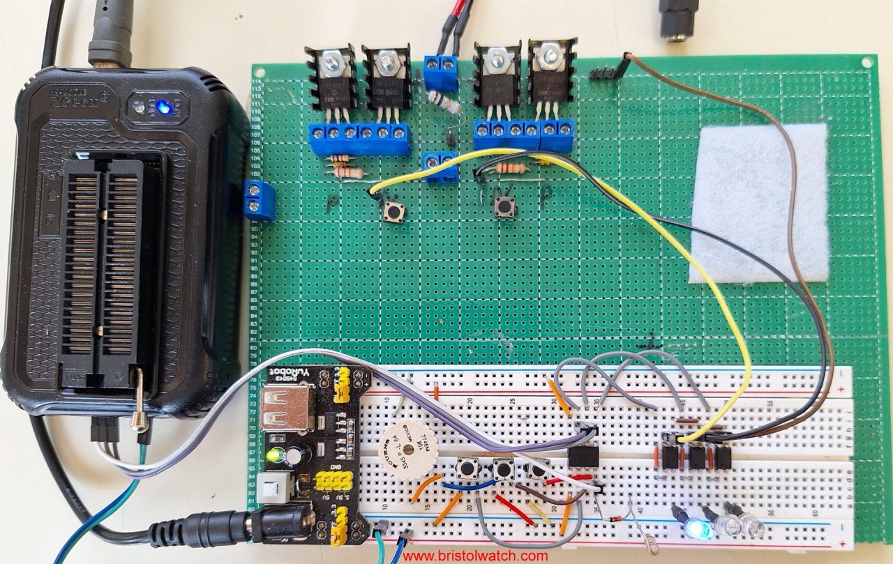 Introduction PIC12F683 Programming Circuits Tutorial